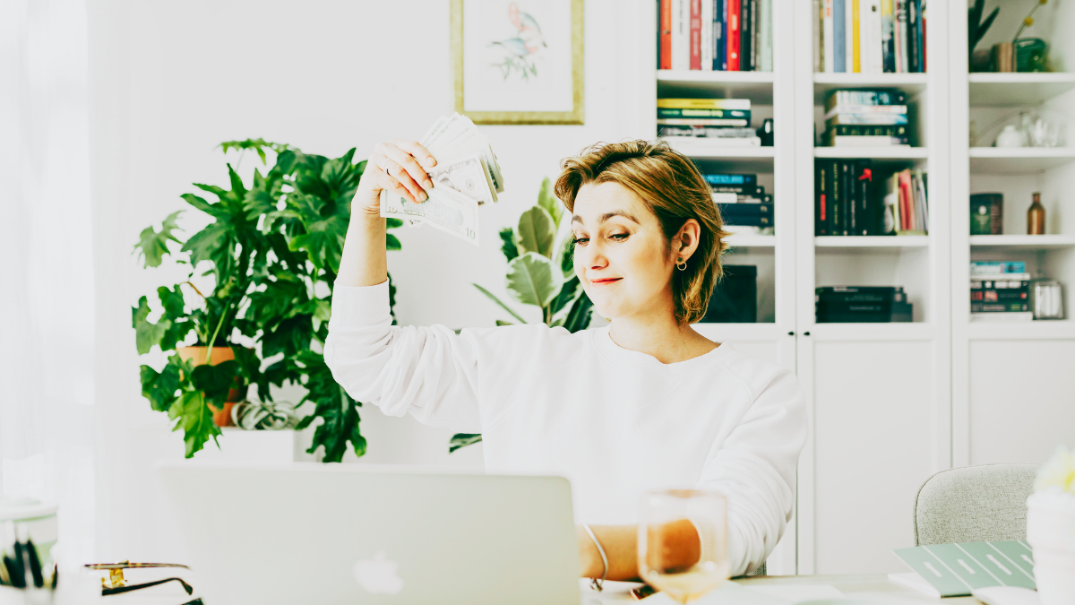 How to Earn Money Online Without Investment: A Practical Guide - HTC NEWS