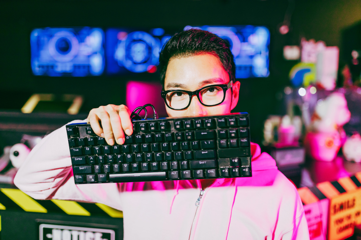 Who Made eSports? - The Pioneers - HTC NEWS